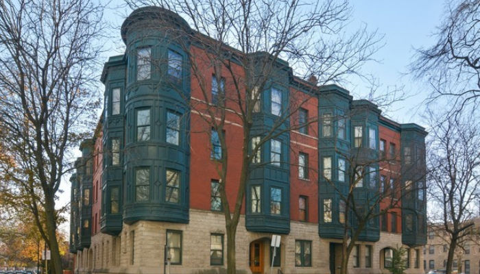 Exploring 5 Common Types of Chicagoland Multi-Family Buildings