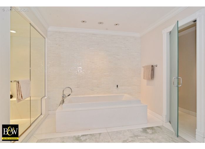 Spring 2015 Home Trend: Stunning Spa - Inspired Baths